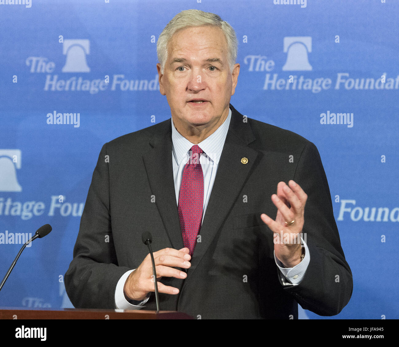 Securing the border hi-res stock photography and images - Alamy