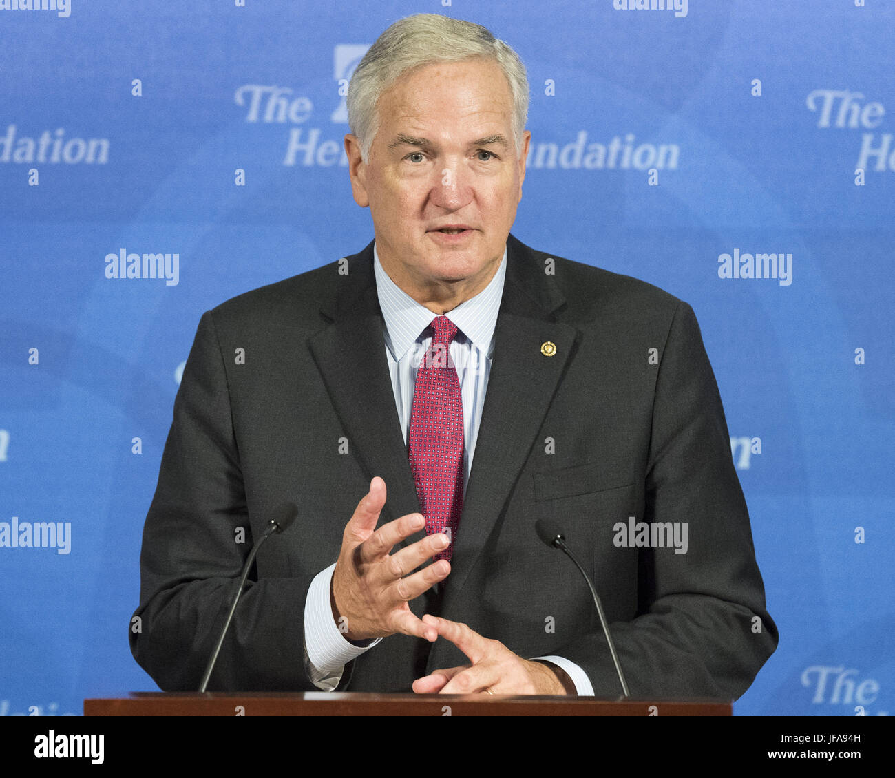 Securing the border hi-res stock photography and images - Alamy