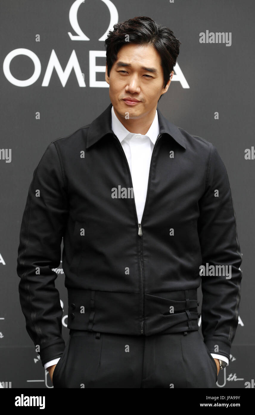 S. Korean actor Yoo Ji-tae South Korean actor Yoo Ji-tae poses for a ...