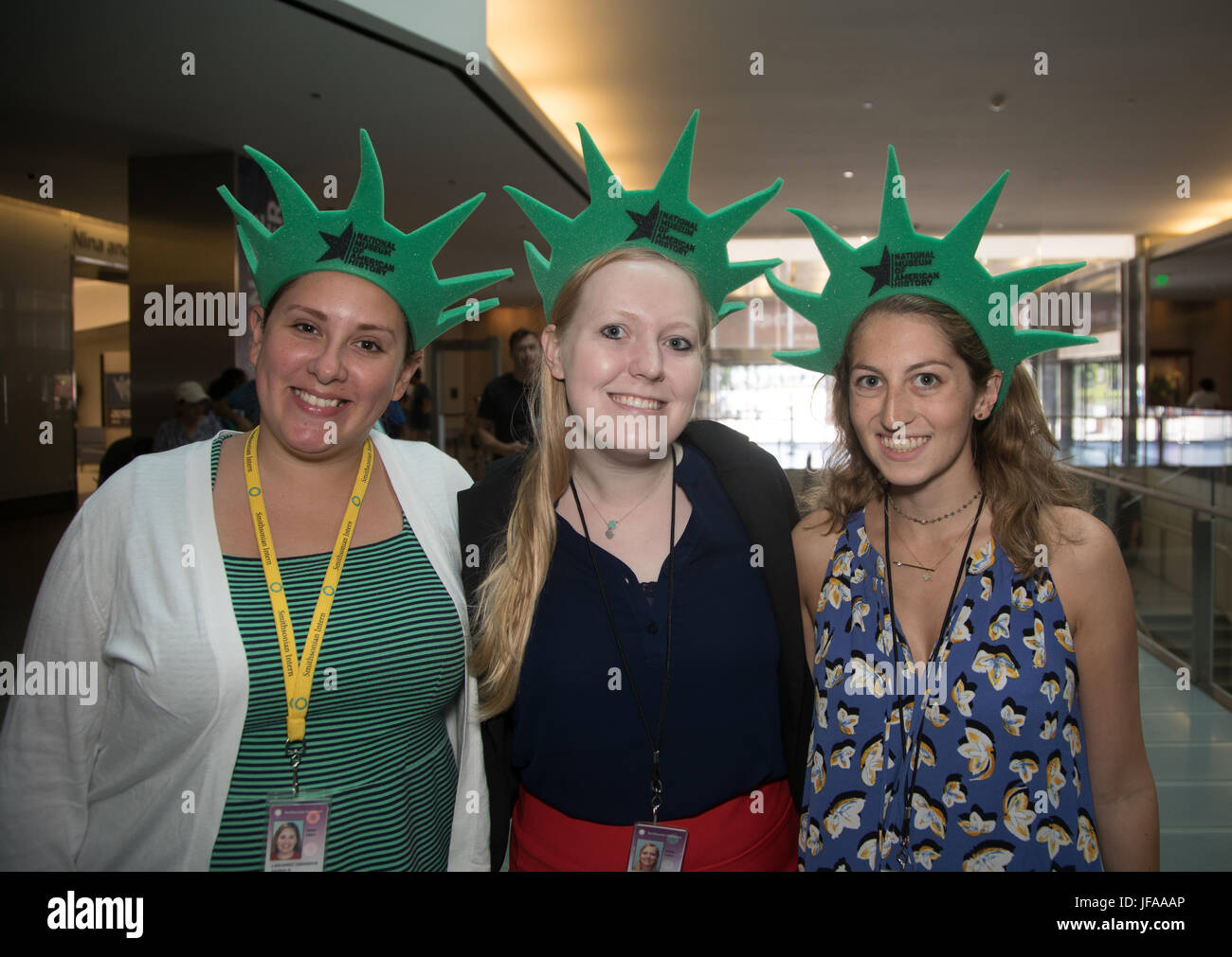 Smithsonian interns Saskia Lascarez Casanova, Katie Finch and Sophie ...
