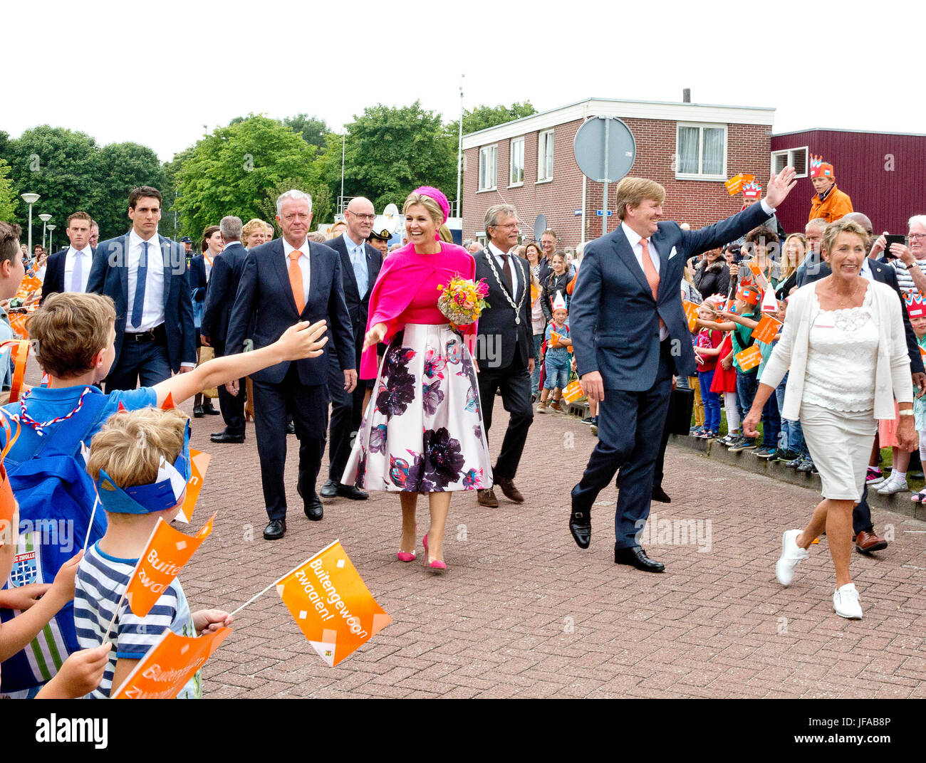 Nagele, Netherlands. 29th June, 2017. King Willem Alexander and Queen ...