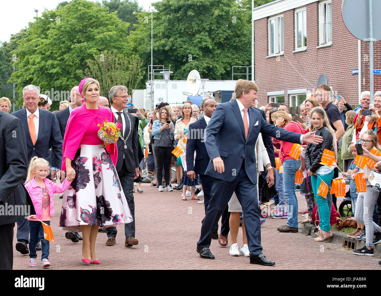 Nagele, Netherlands. 29th June, 2017. King Willem Alexander and Queen ...