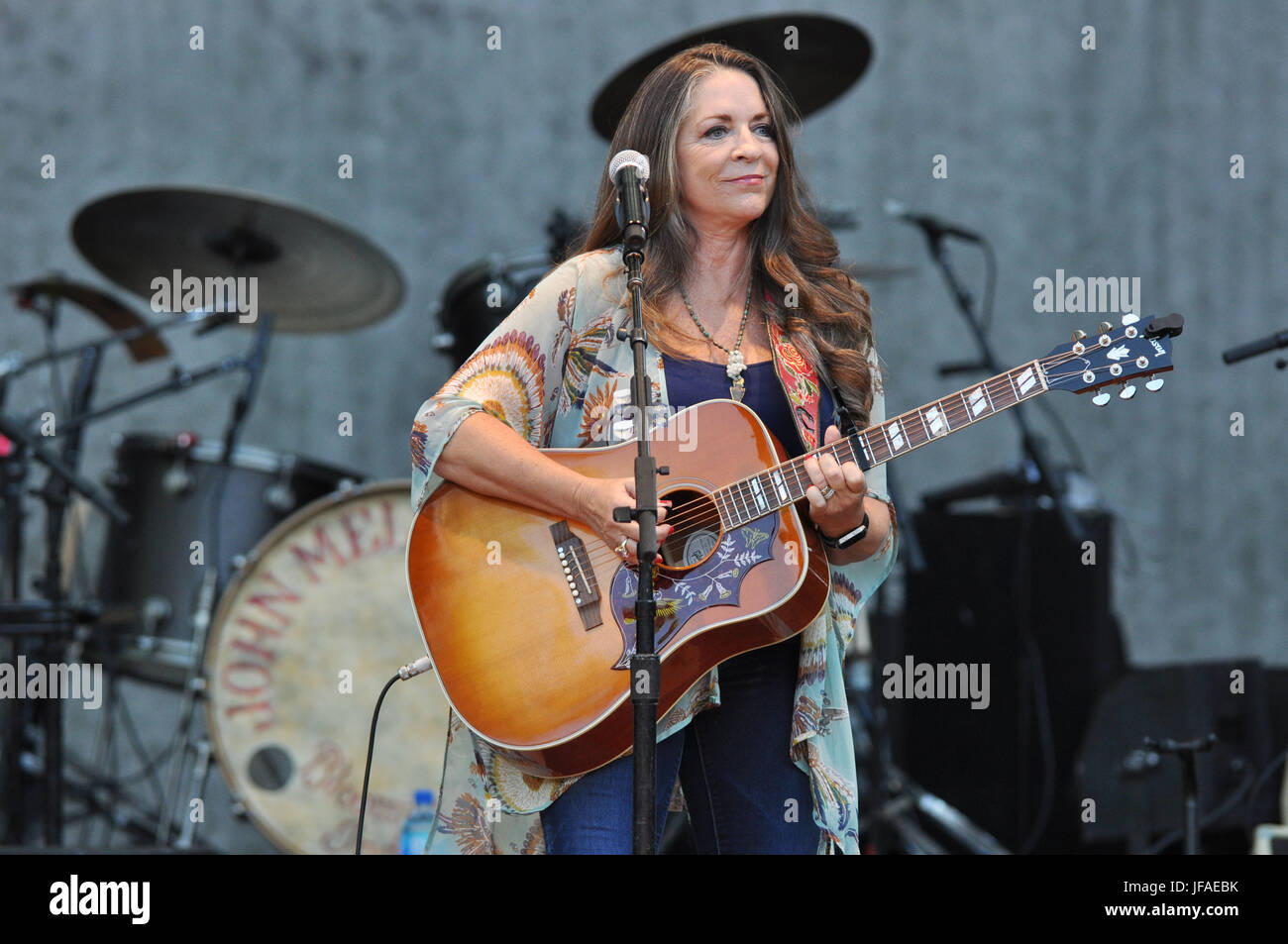 Carlene carter hi-res stock photography and images - Alamy
