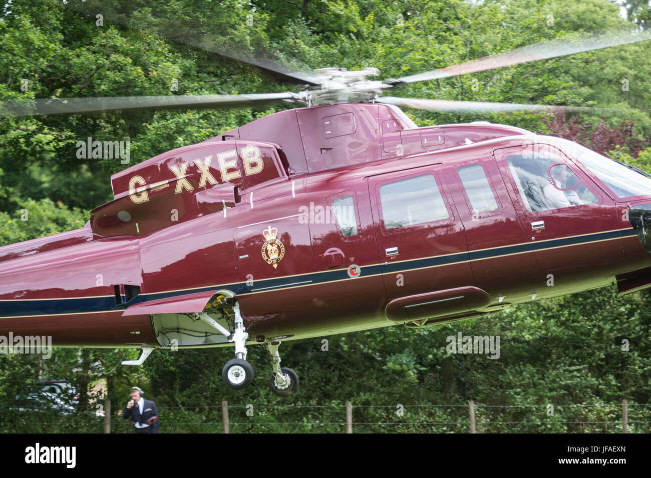 The queens helicopter flight hi-res stock photography and images - Alamy