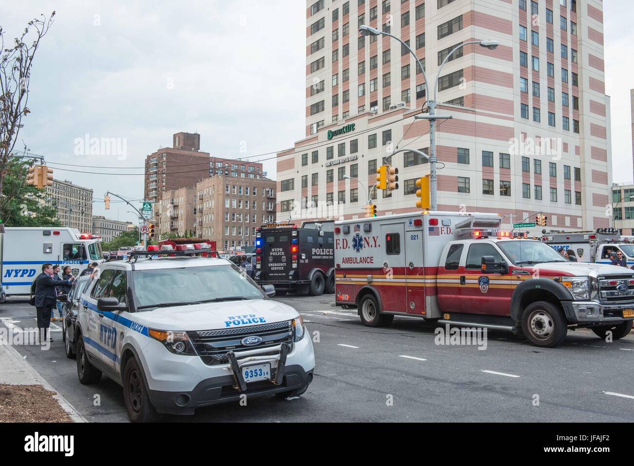 Bronx lebanon hospital hi-res stock photography and images - Alamy
