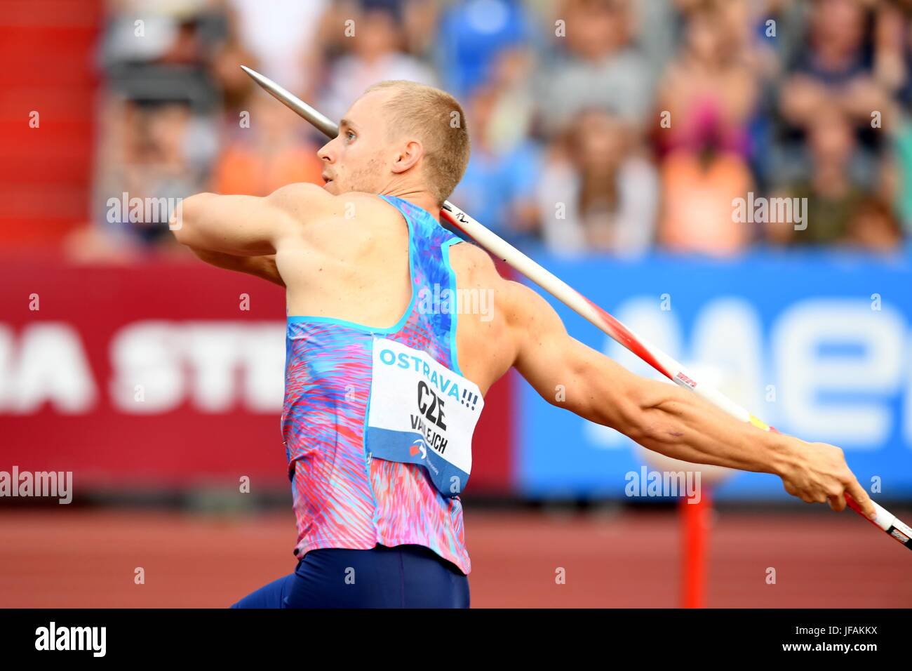Jakub Vadlejch (CZE) places third in the javelin with a throw of 283-6 ...