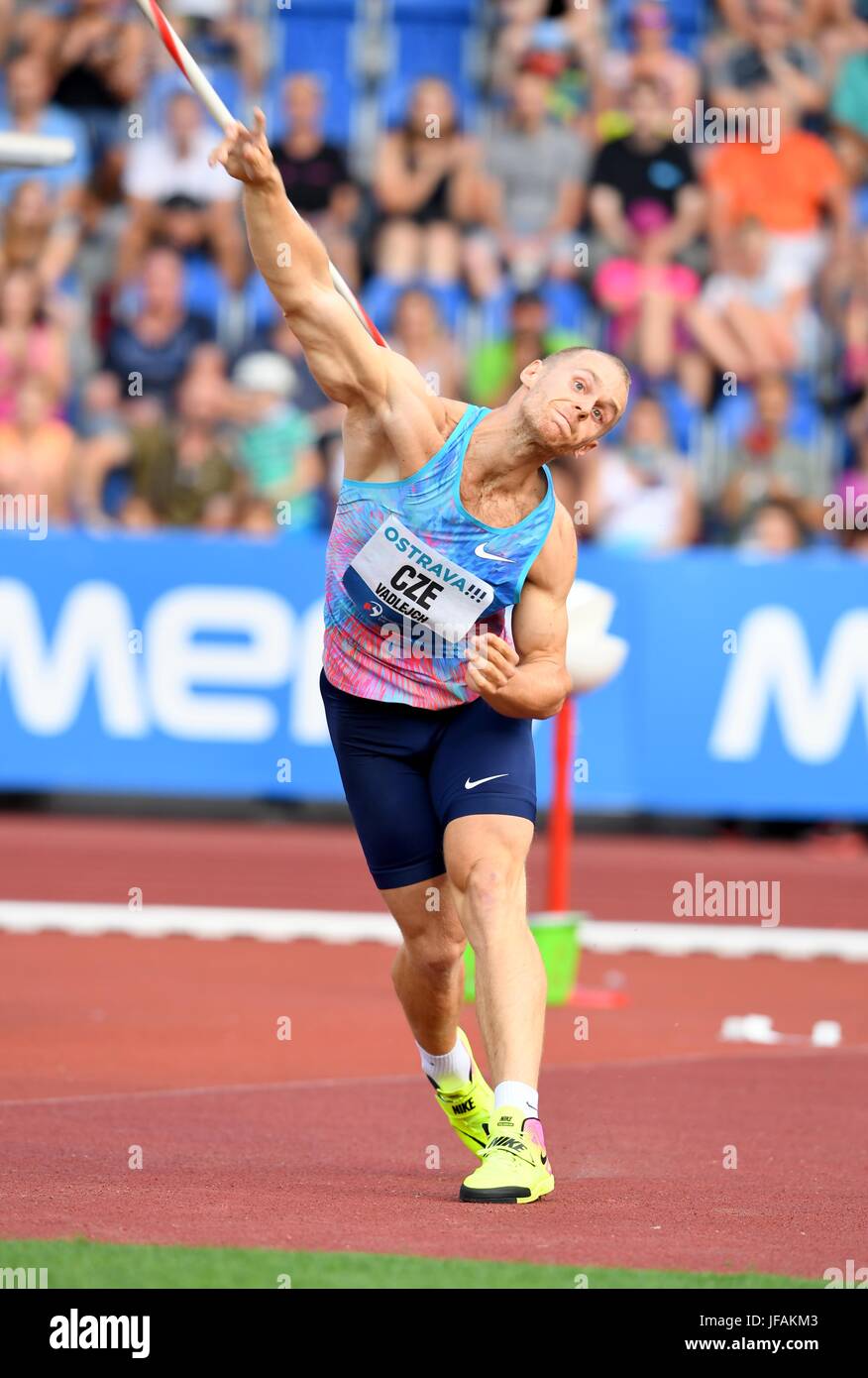 Jakub Vadlejch (CZE) places third in the javelin with a throw of 283-6 ...