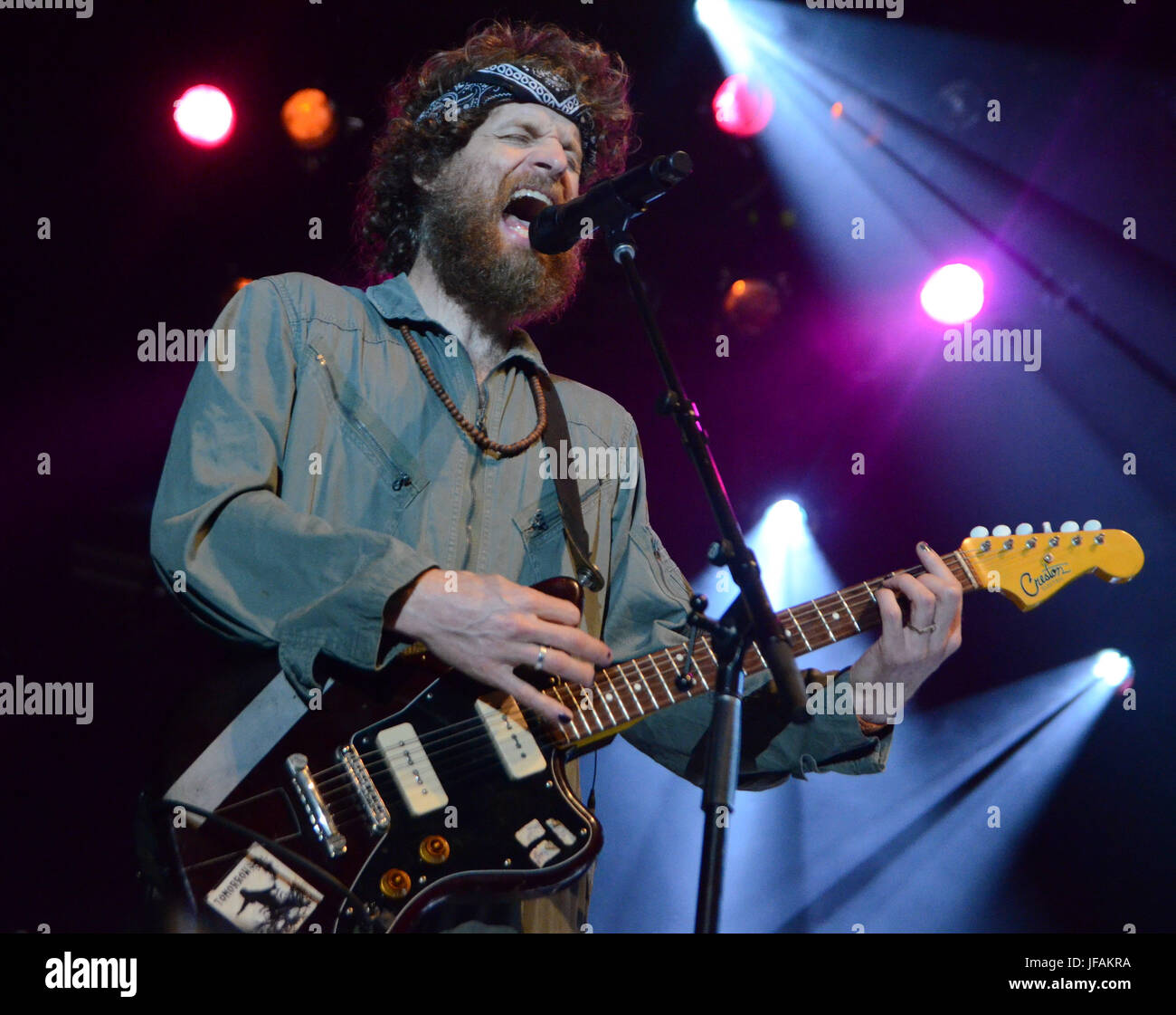 Chadwick stokes singer hi-res stock photography and images - Alamy