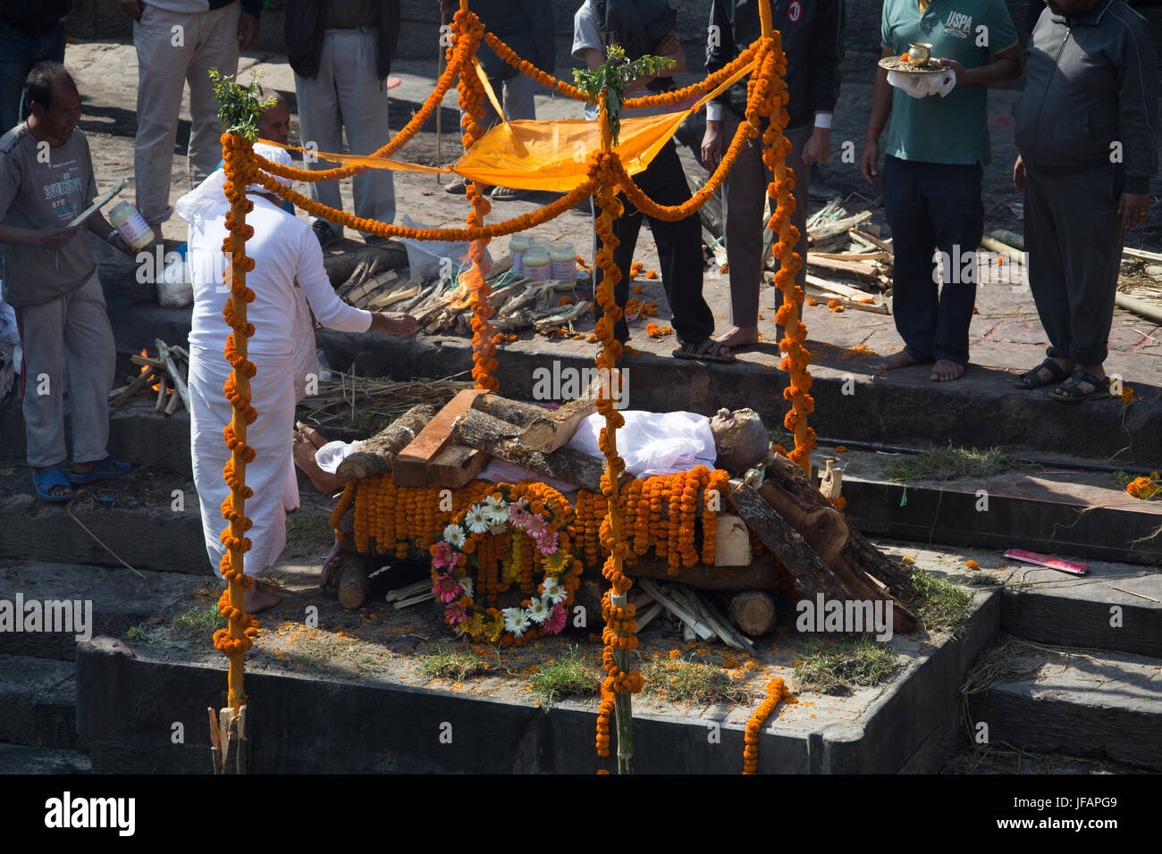Hindu Death Stock Photos & Hindu Death Stock Images - Alamy