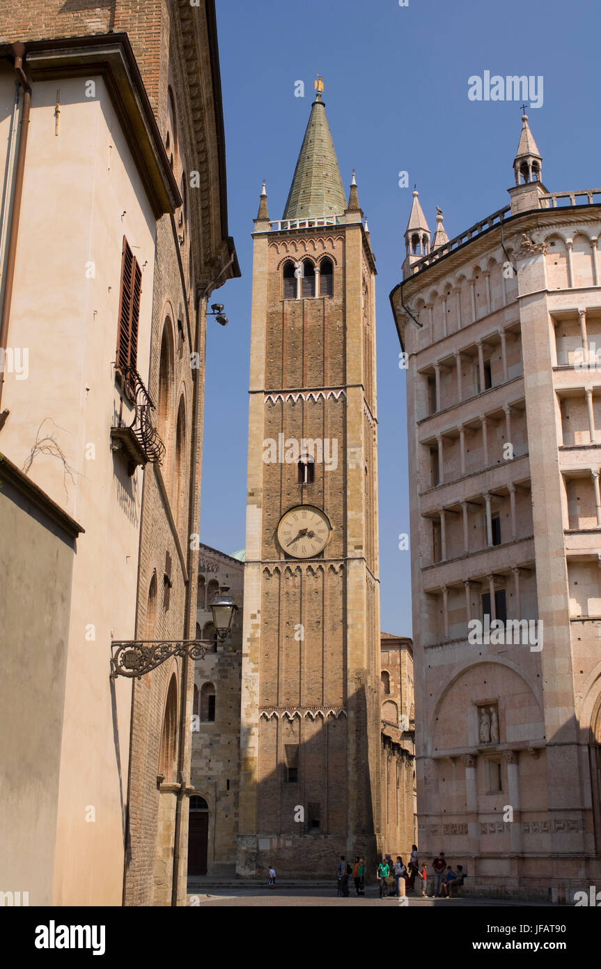 Duomo (Cathedral) and Baptistry, Parma, Emilia-Romagna, Italy Stock ...