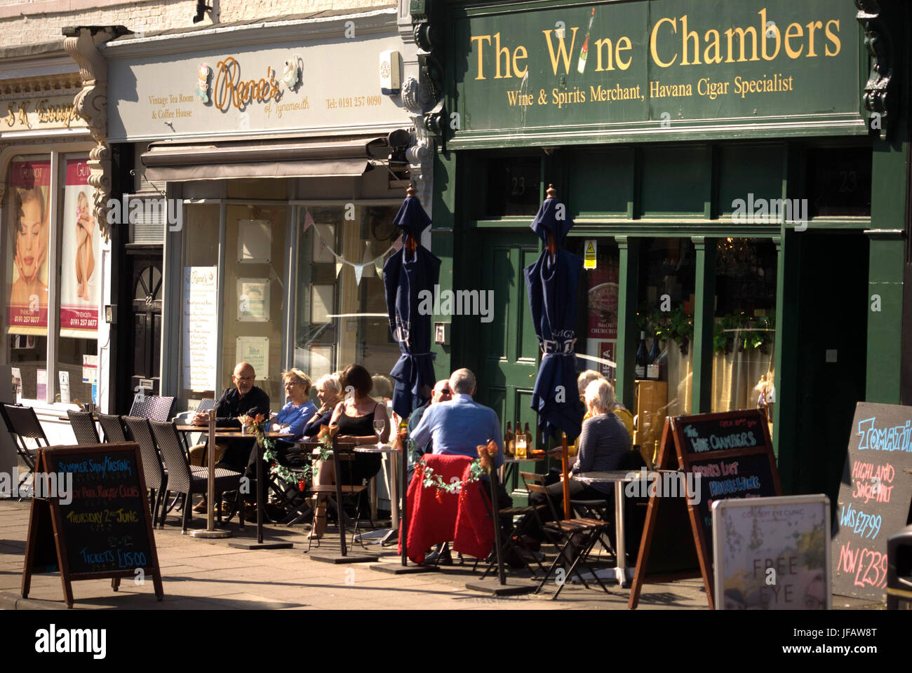 Cafe and shops, Front Street, Tynemouth Stock Photo - Alamy