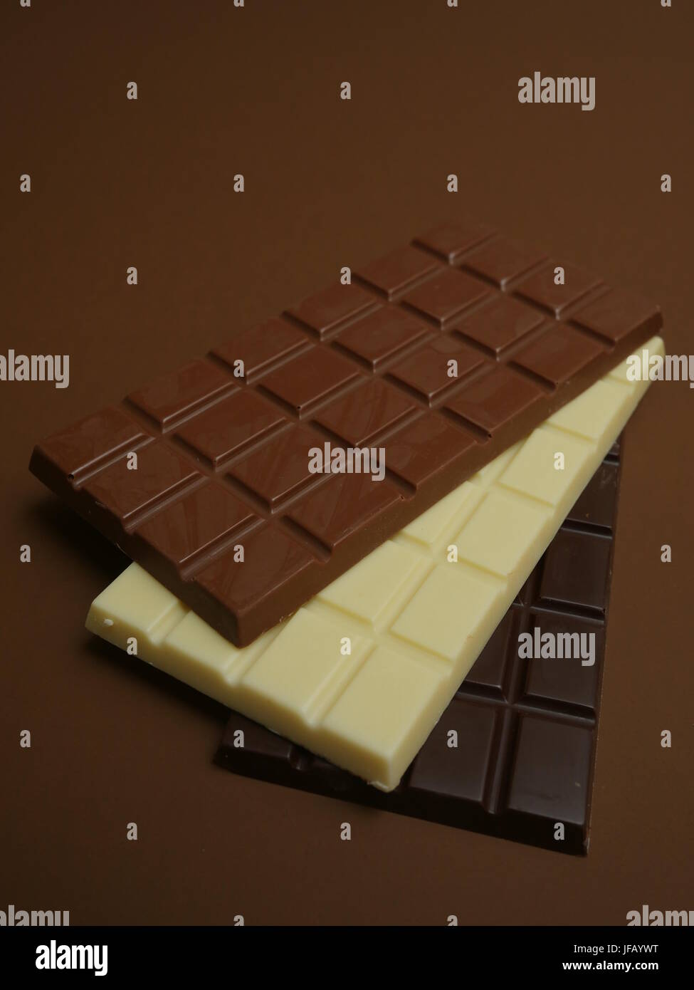 Three piece milk chocolate bar hi-res stock photography and images - Alamy