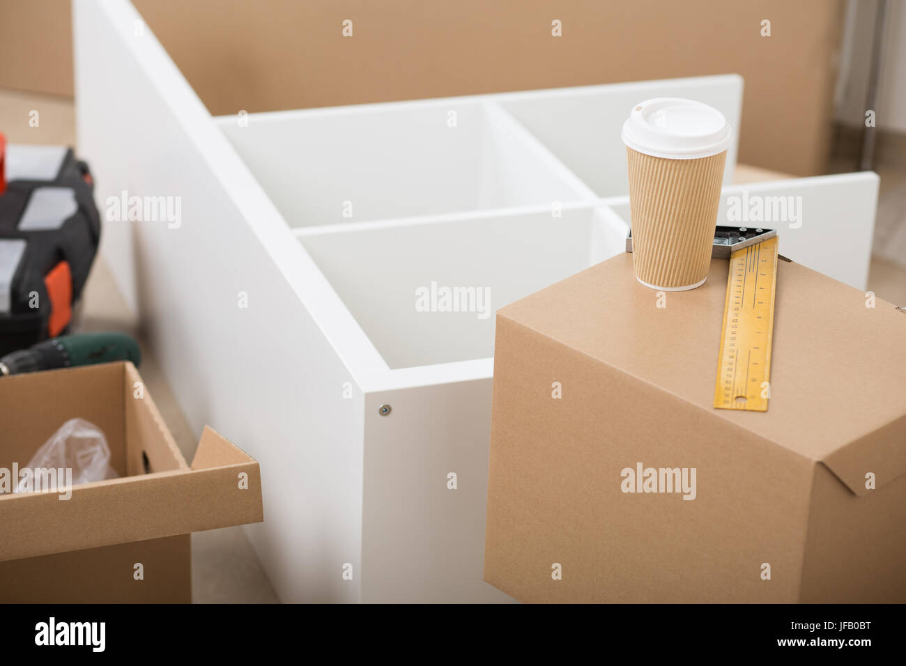 Self relocation hi-res stock photography and images - Alamy