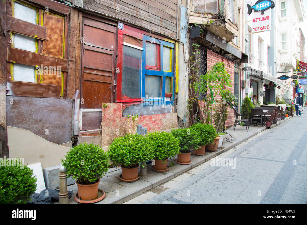 Street scene istanbul hi-res stock photography and images - Alamy