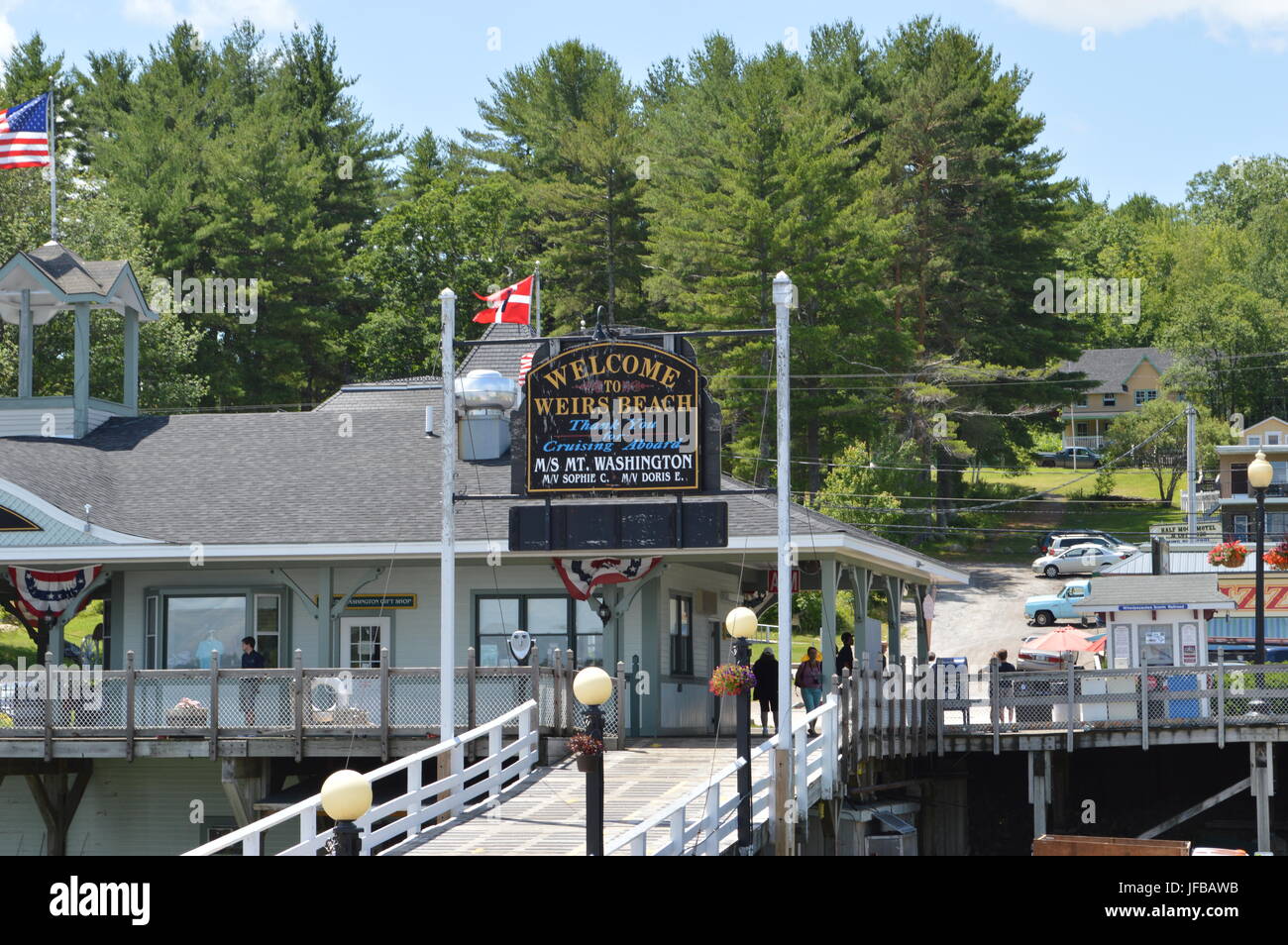 Weirs beach new hampshire hi-res stock photography and images - Alamy
