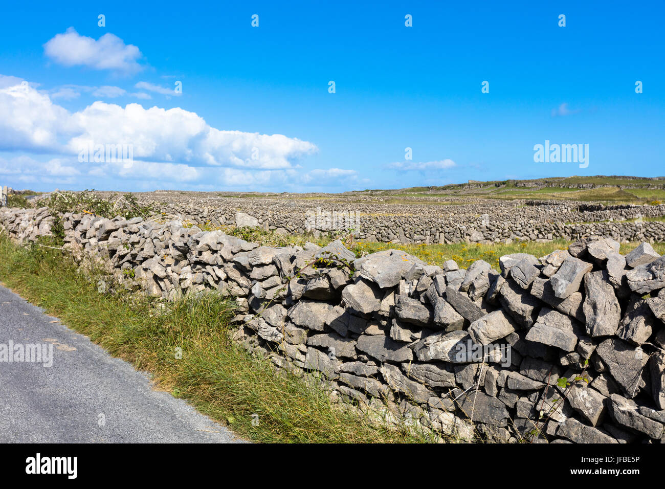 Inis more hi-res stock photography and images - Alamy