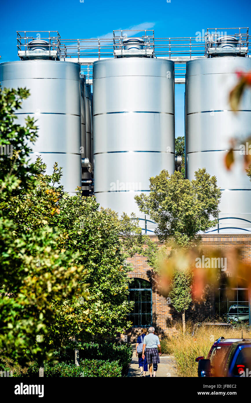 Copper distillery tank hi-res stock photography and images - Alamy