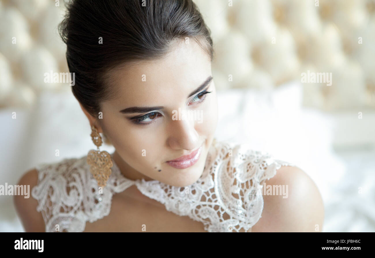 Pretty bride with the nice makeup Stock Photo - Alamy