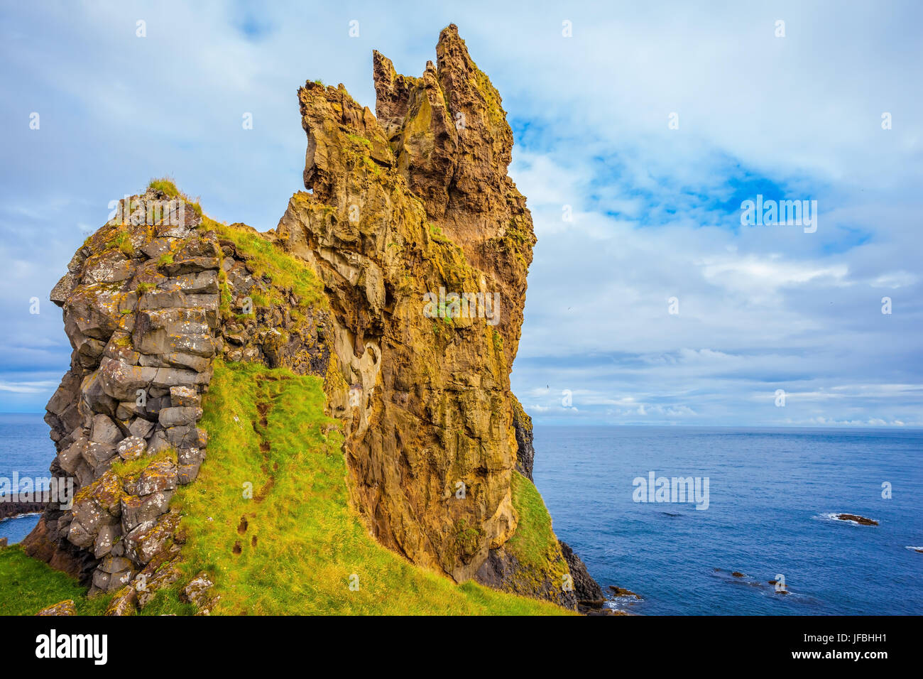 Grass covered rocks hi-res stock photography and images - Alamy
