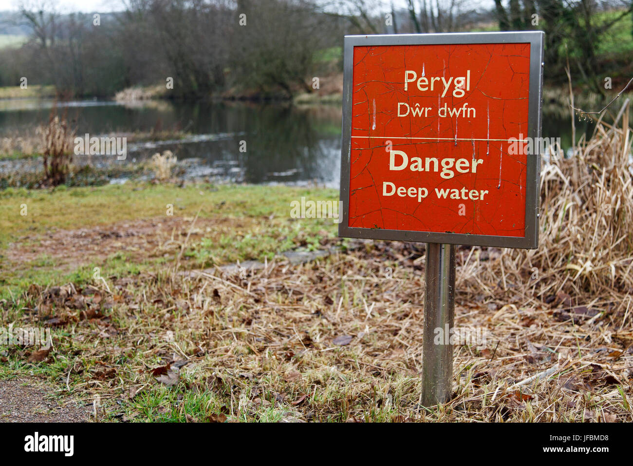 Danger Deep Water Sign Stock Photo - Alamy