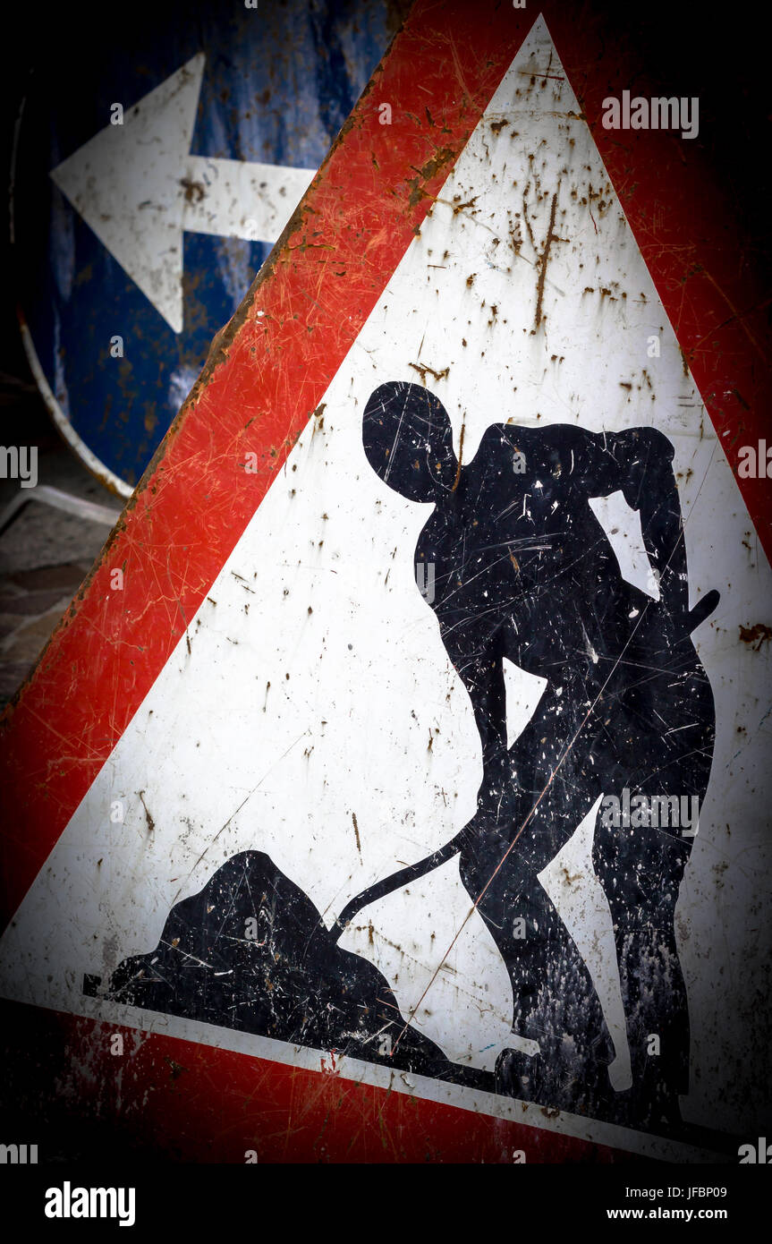 Work in progress sign hi-res stock photography and images - Alamy