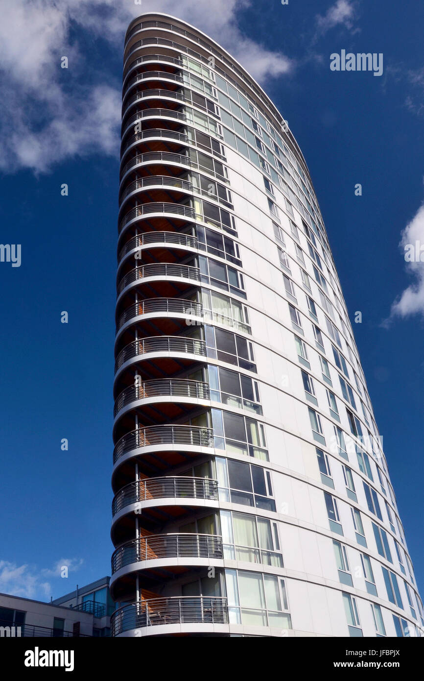 Glass Cladding Of High Rise Building High Resolution Stock Photography ...