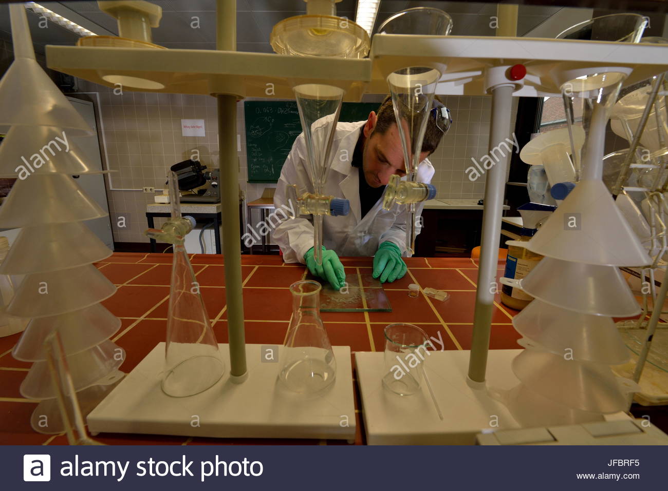 Lab Crystal Stock Photos & Lab Crystal Stock Images - Alamy