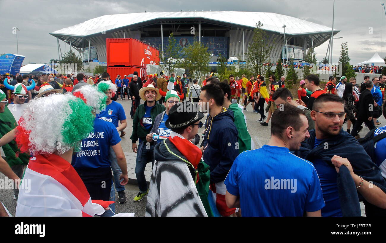 Euro 2016: Belgian and Italian fans at Lyons Stadium of Lights Stock ...