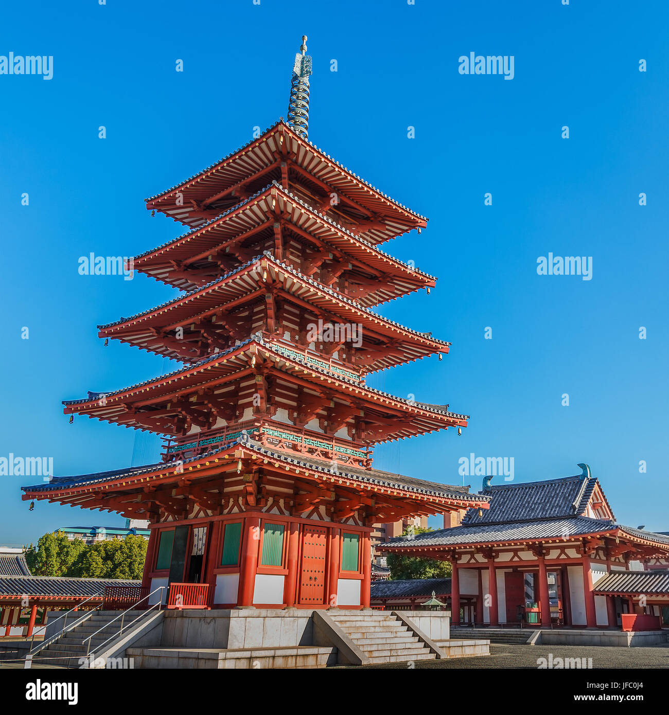 Shitennoji Temple in Osaka, Japan Stock Photo - Alamy