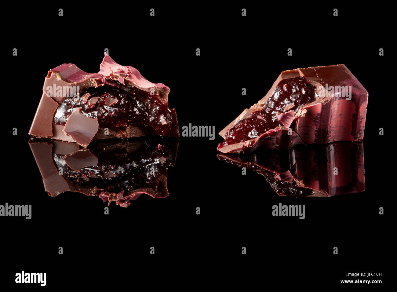 Group of chocolates hi-res stock photography and images - Alamy