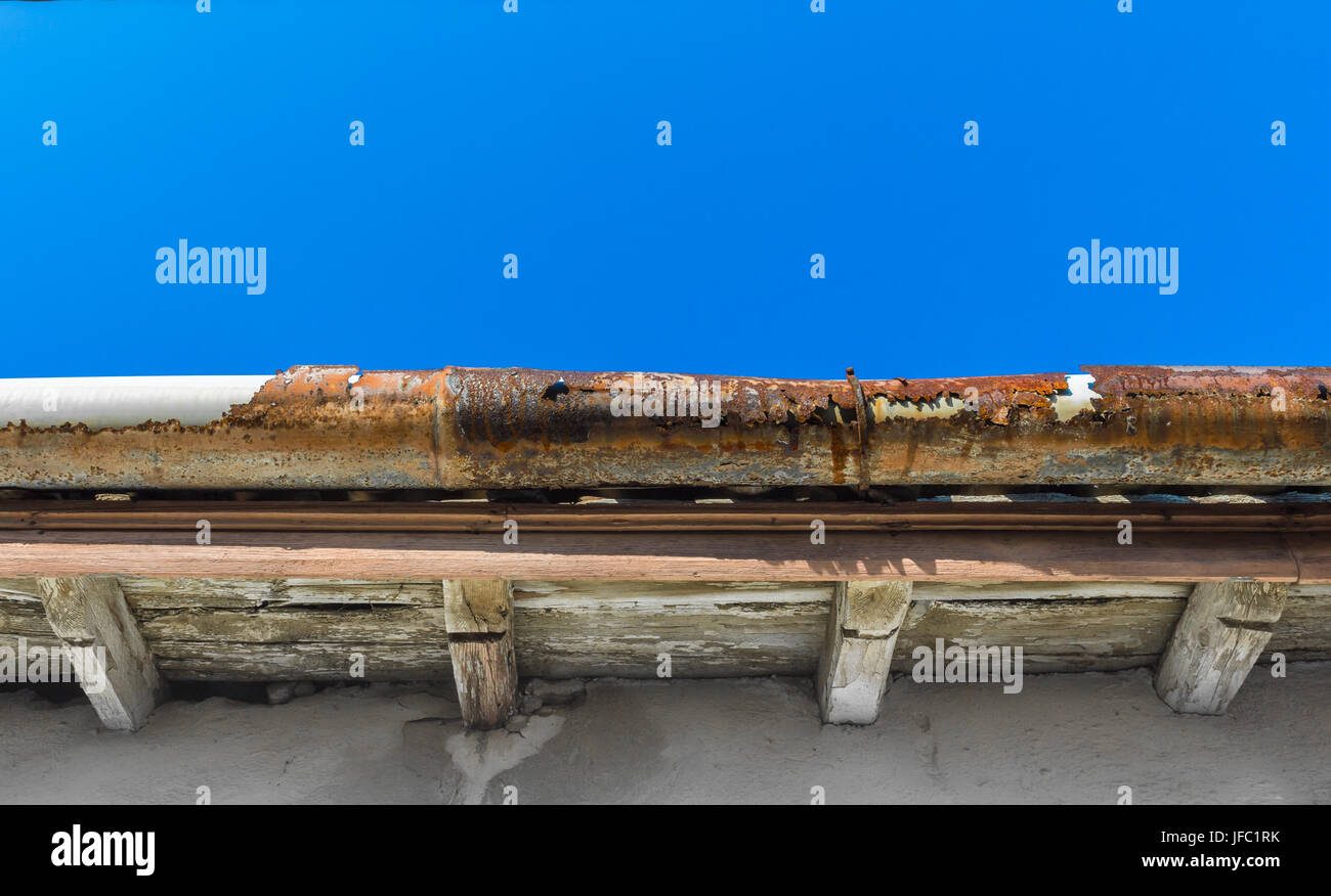 Old guttering hi-res stock photography and images - Alamy
