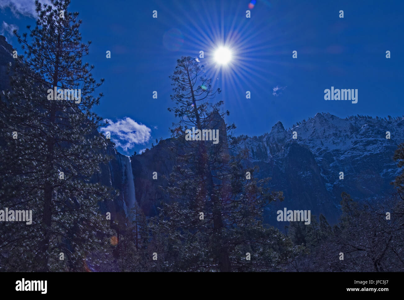 Real sunburst hi-res stock photography and images - Alamy
