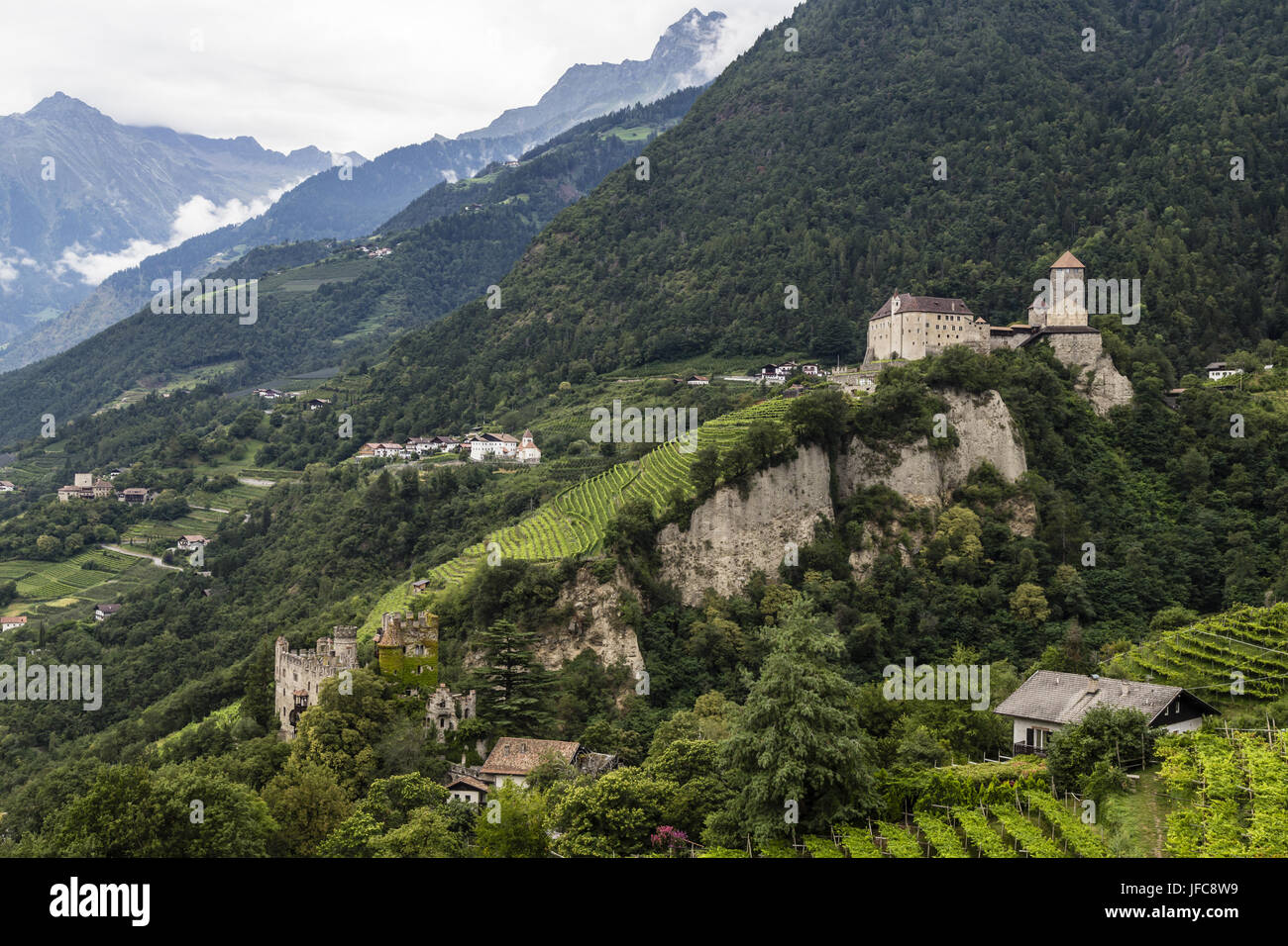 Schloss in tirol hi-res stock photography and images - Alamy