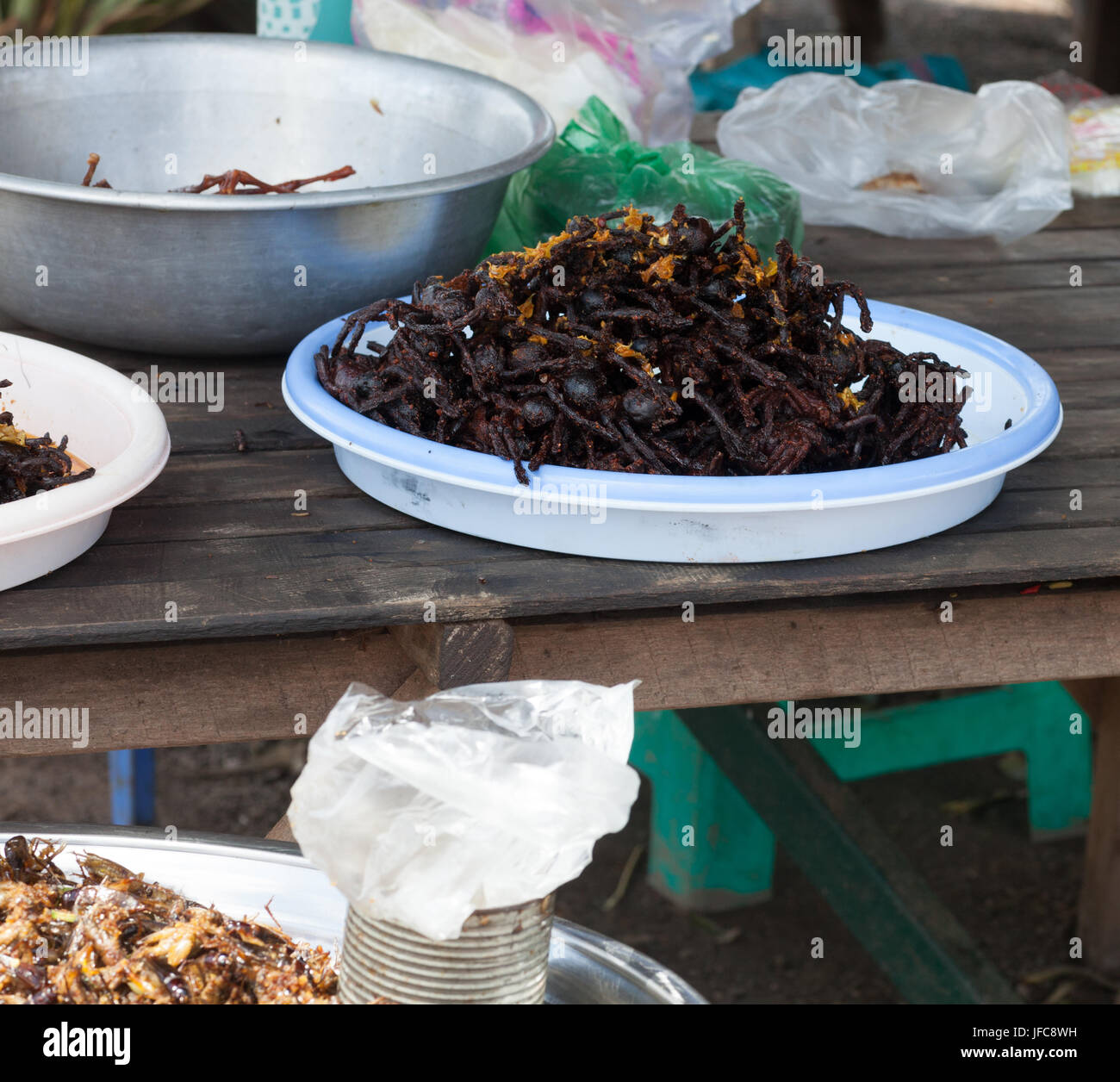 Fried spiders hi-res stock photography and images - Alamy