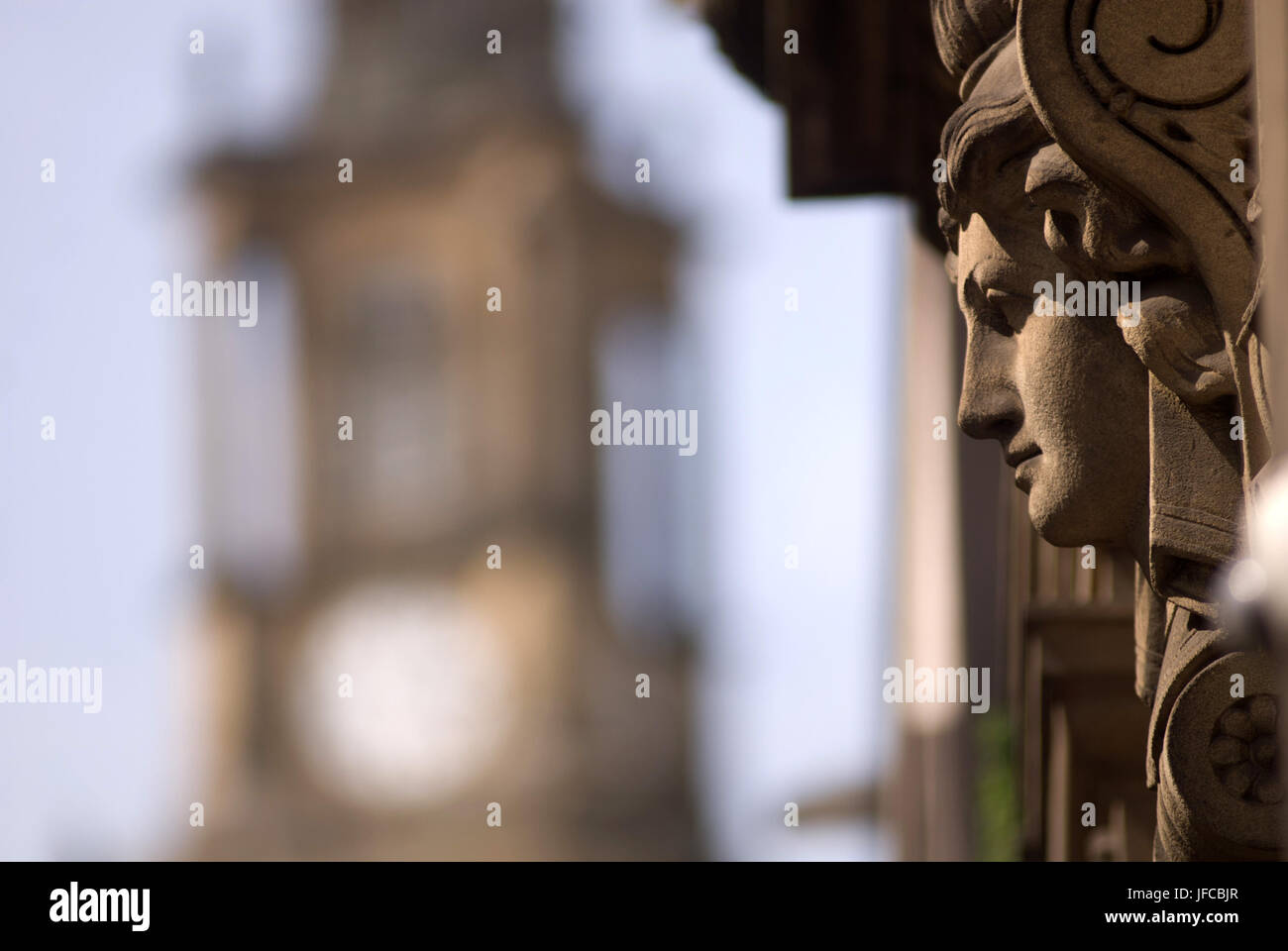 Carved stone head on wall hi-res stock photography and images - Alamy