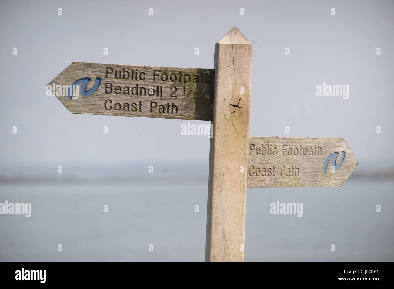 Coastal path sign, near Beadnell, Northumberland Stock Photo - Alamy