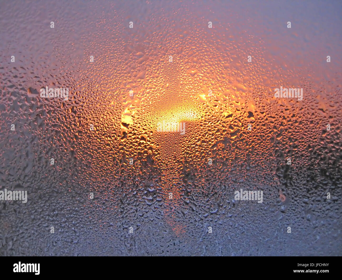 Sunlight water hi-res stock photography and images - Alamy