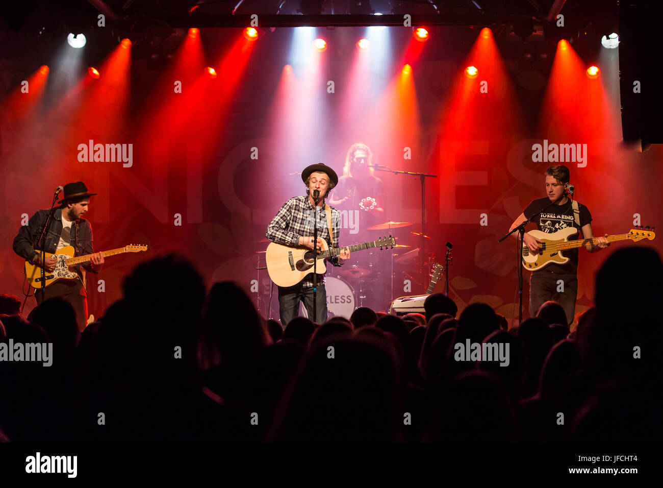 Nickless singer hi-res stock photography and images - Alamy