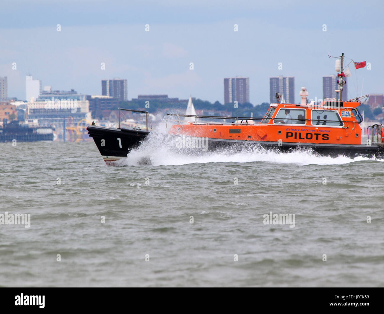 Pilot boat uk hi-res stock photography and images - Alamy