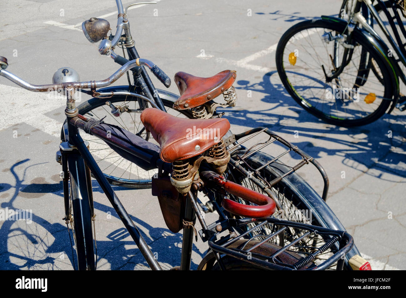Vintage bicycles, celebrating old style cycling Stock Photo - Alamy
