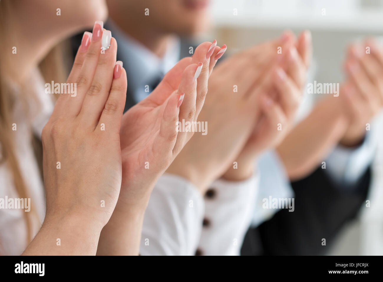 Clapping hands hi-res stock photography and images - Alamy