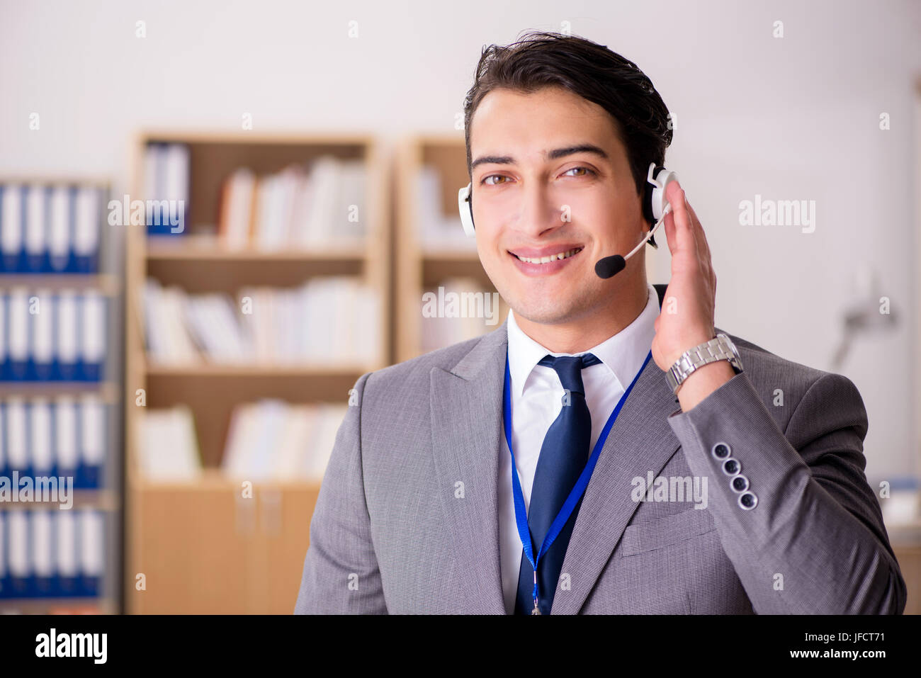 Customer service clerk hi-res stock photography and images - Alamy