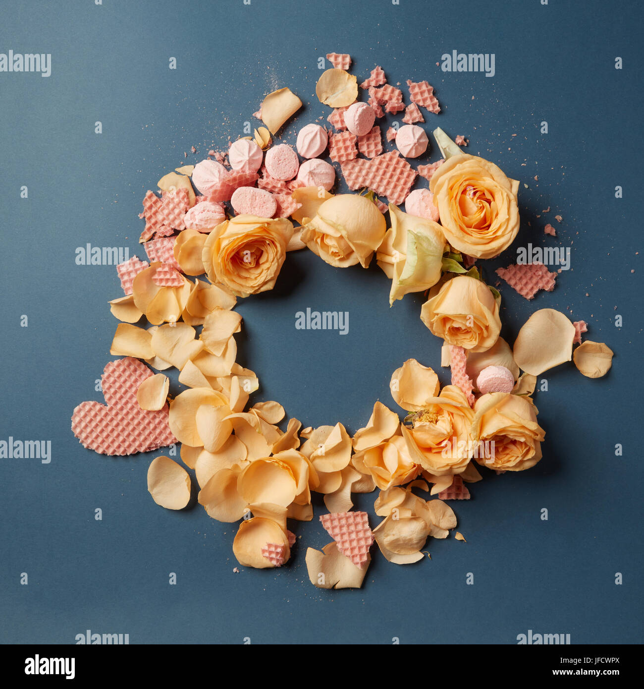 round frame of a roses and hearts Stock Photo - Alamy