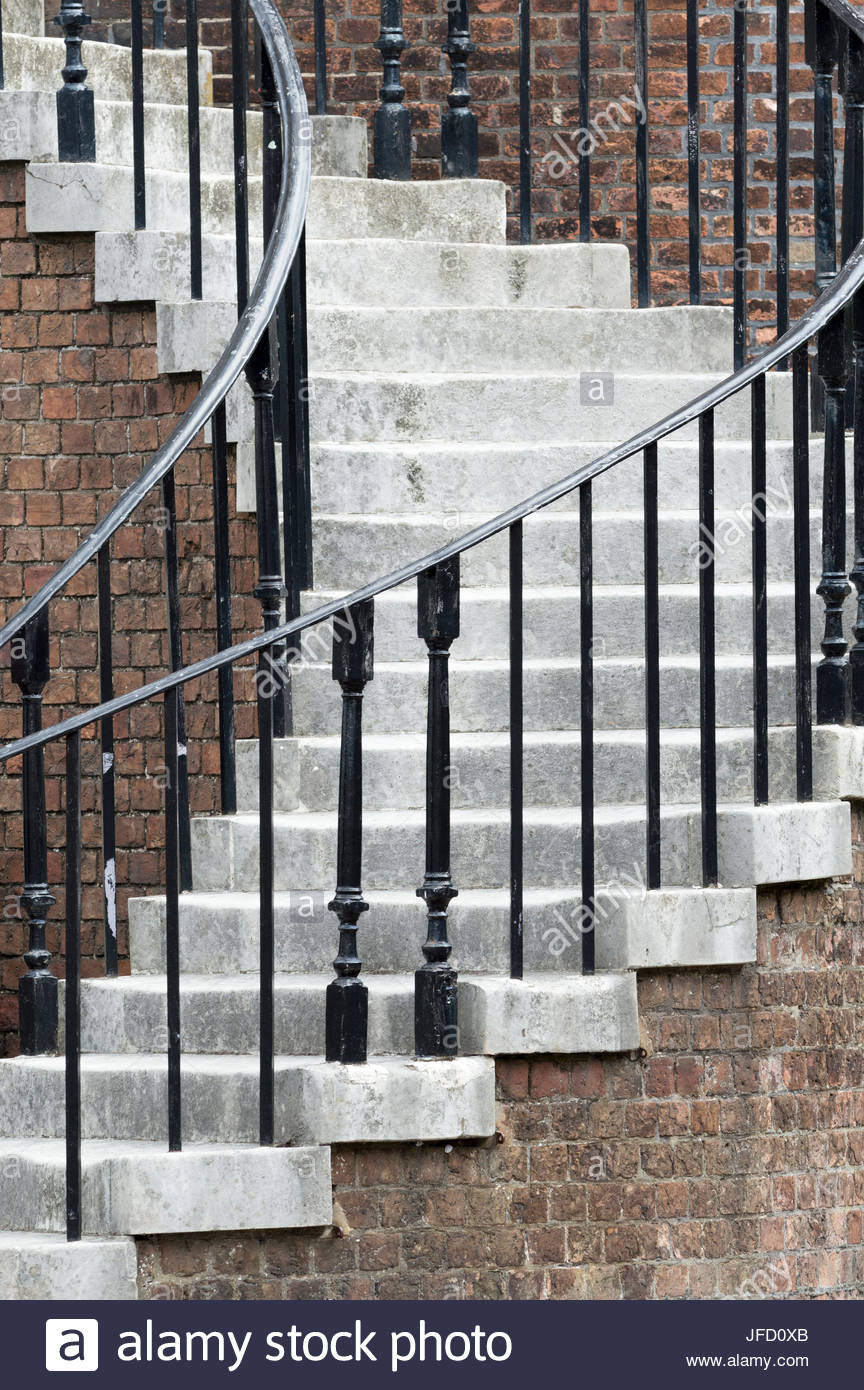 Curved Step High Resolution Stock Photography and Images - Alamy