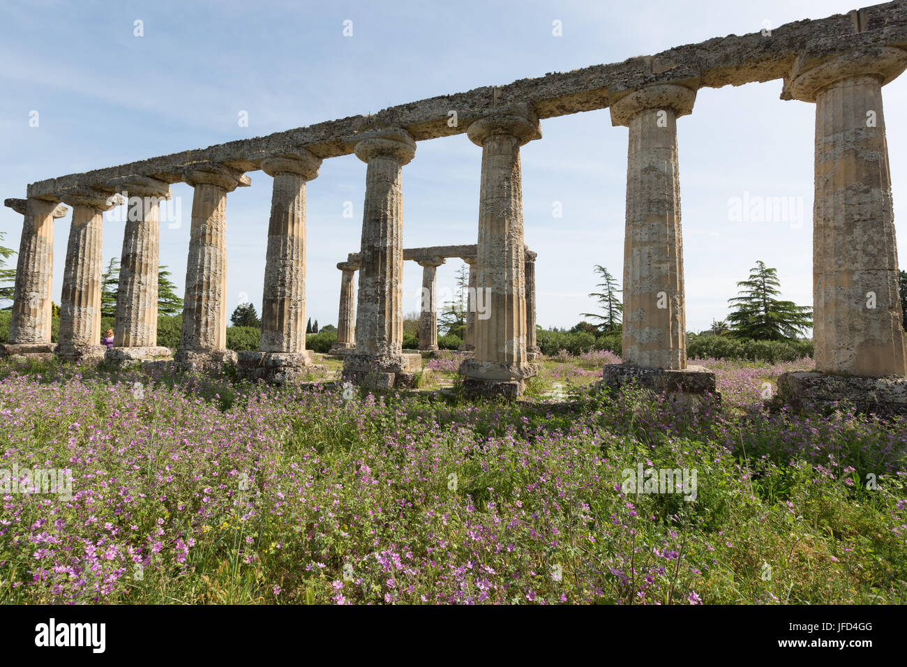 Monumental tables hi-res stock photography and images - Alamy