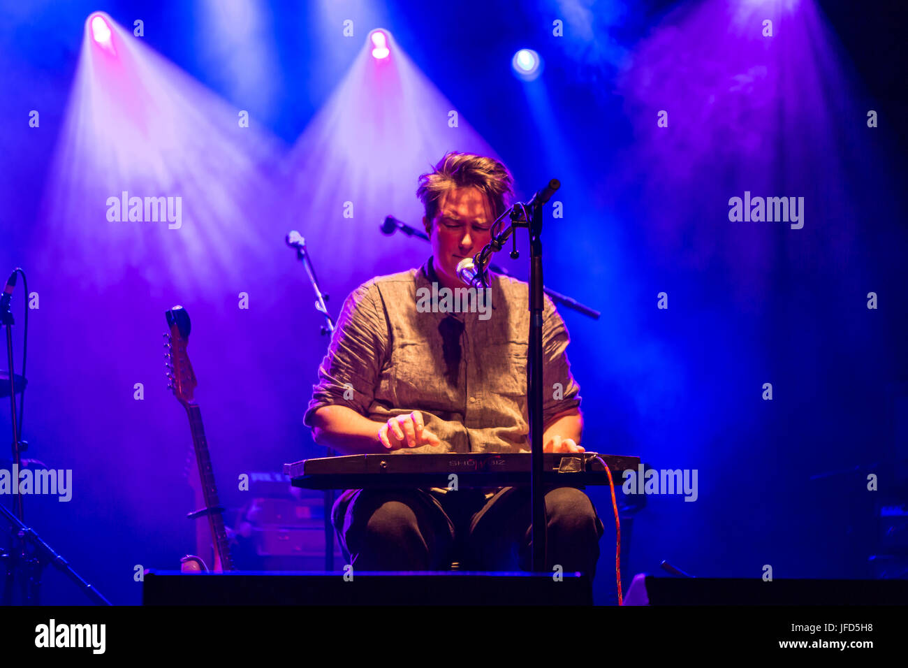 Pink musician hi-res stock photography and images - Alamy