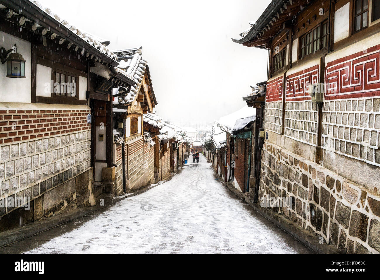 bukchon hanok village alleyway winter Stock Photo - Alamy