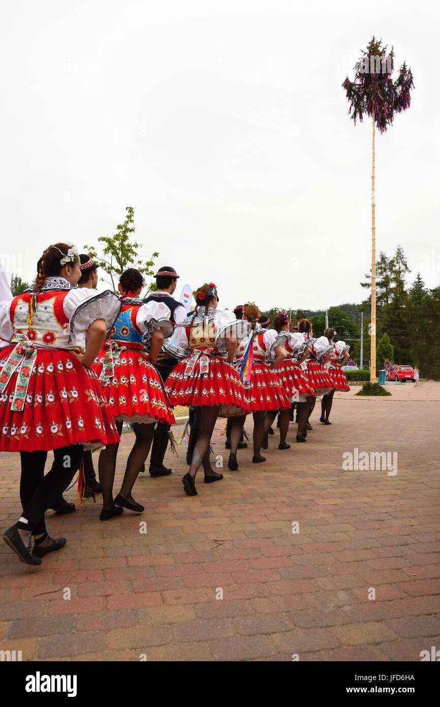 Czech folk dance hi-res stock photography and images - Alamy