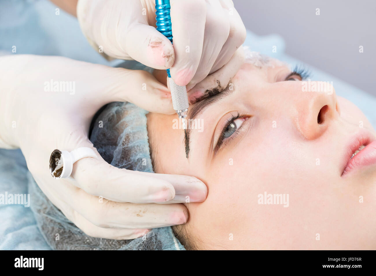 Microblading hi-res stock photography and images - Alamy