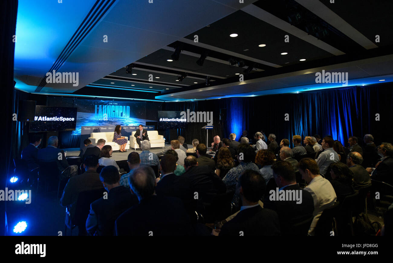 Left and alison hi-res stock photography and images - Alamy